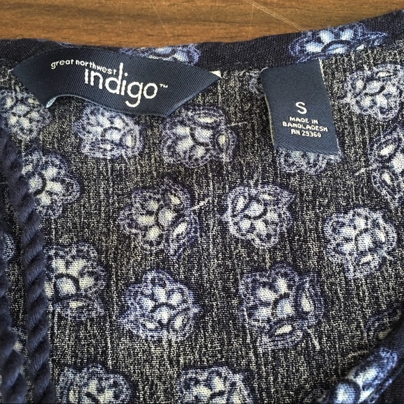 Indigo | Tops | Indigo Sleeveless Blue Floral Hi Lo Top Stretch | Poshmark